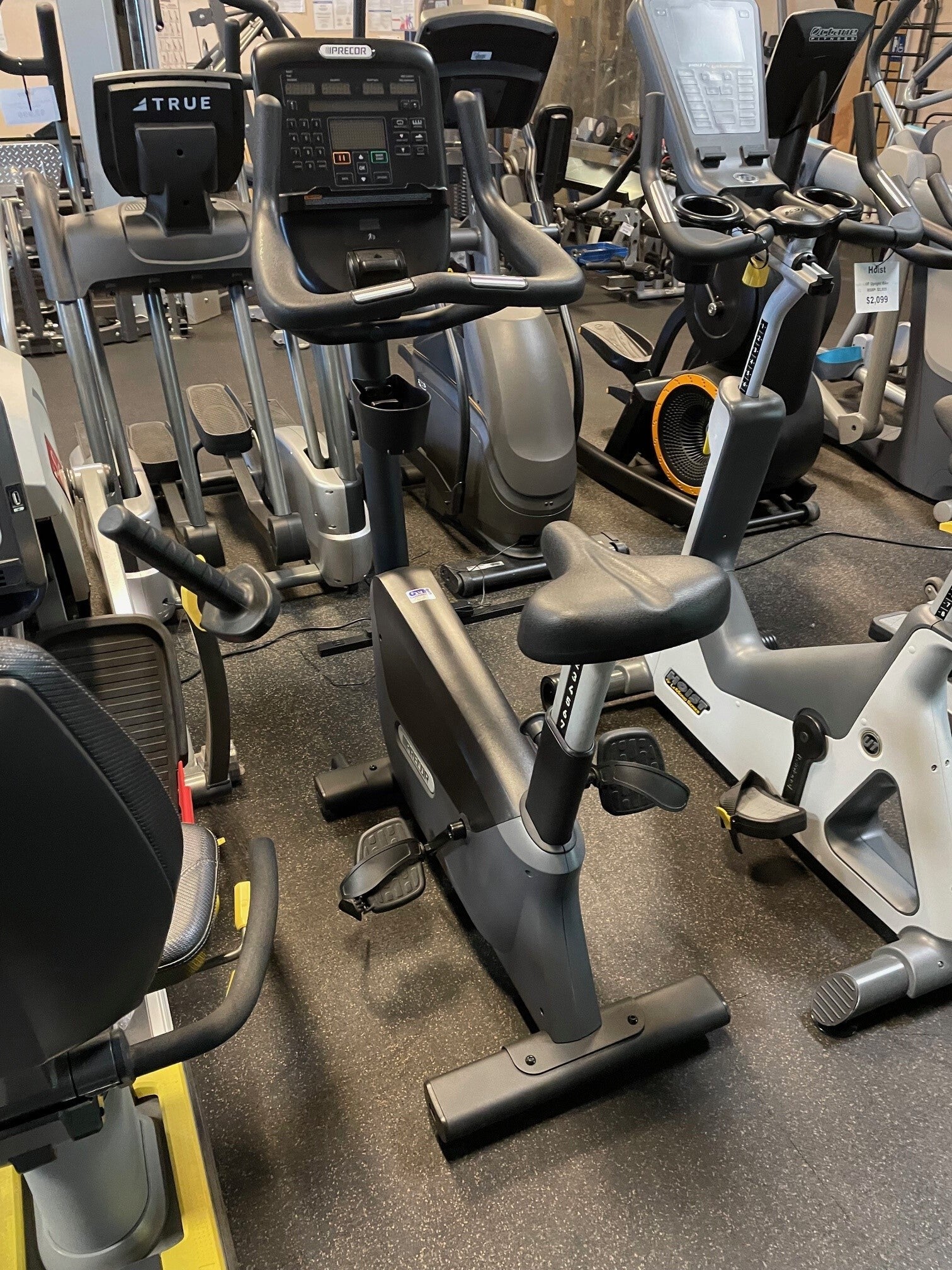 Used Precor UBK 635 Upright Bike – Gym Outfitters Fitness Equipment